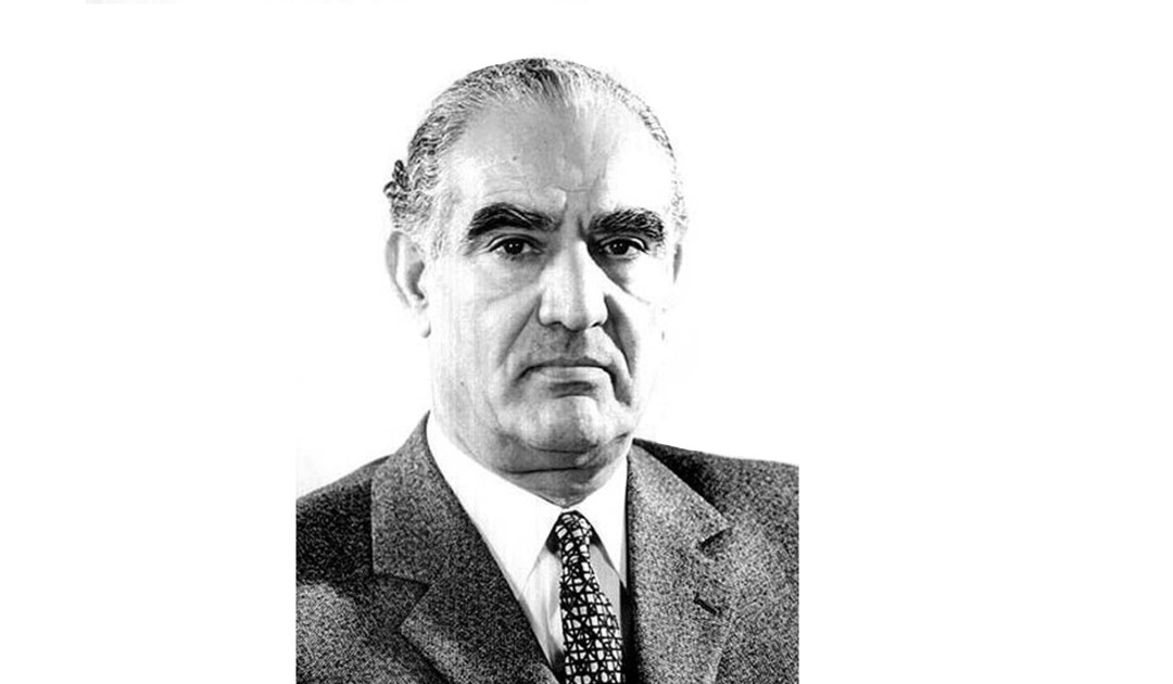 بیوگرافی منوچهر اقبال (Manouchehr Eghbal)